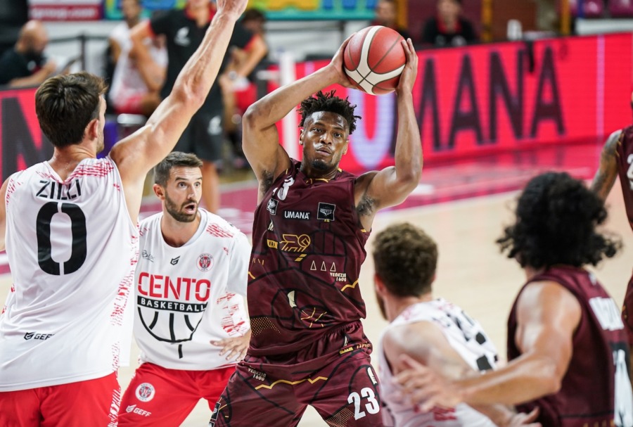 UMANA REYER - BASKET VENEZIA MESTRE